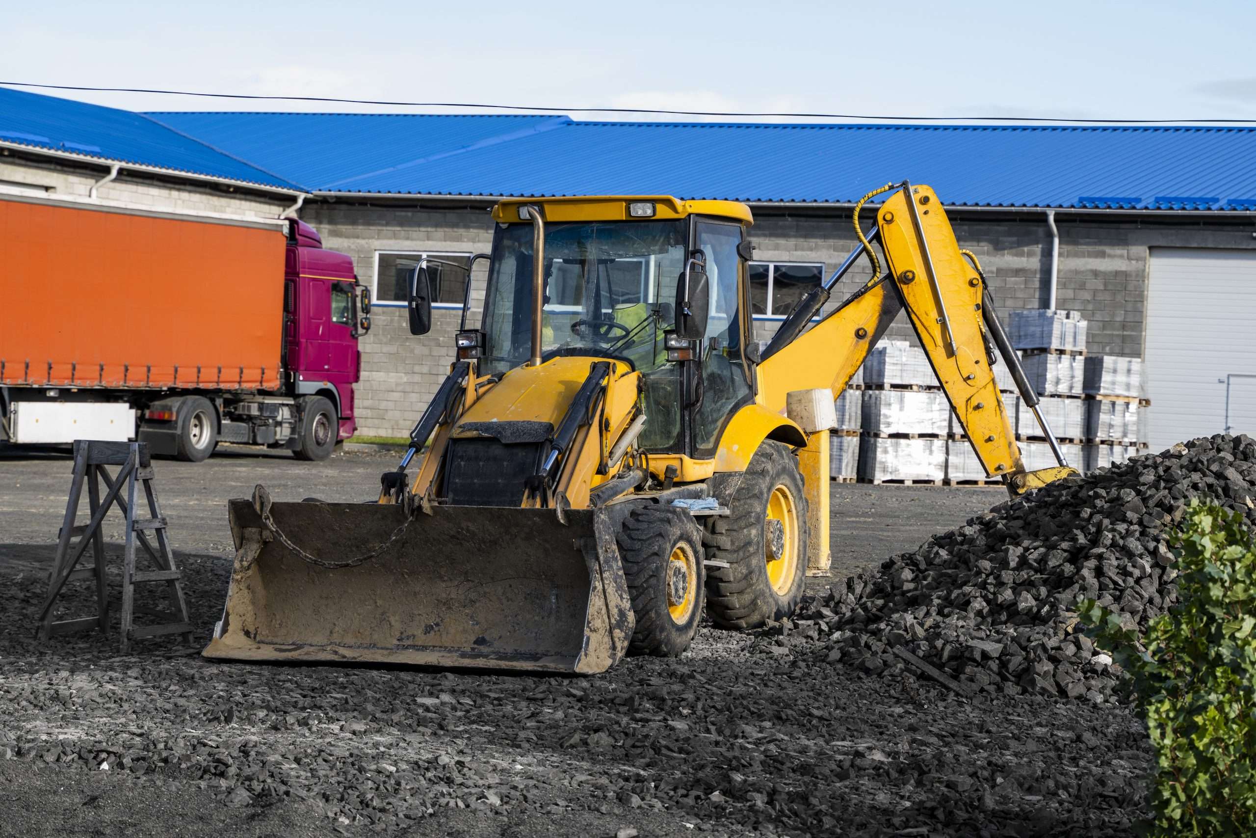 What Features and Benefits Do Tyrock XL Construction Tyres Offer?