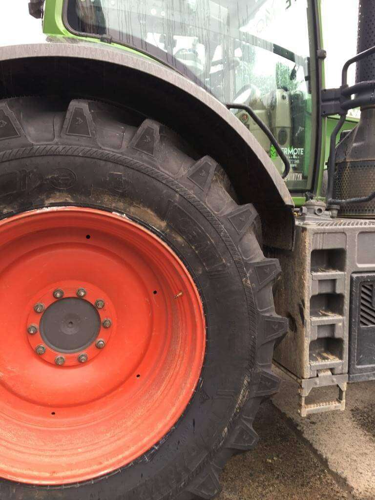A quick guide to different tractor tyres, sizes and recommendations