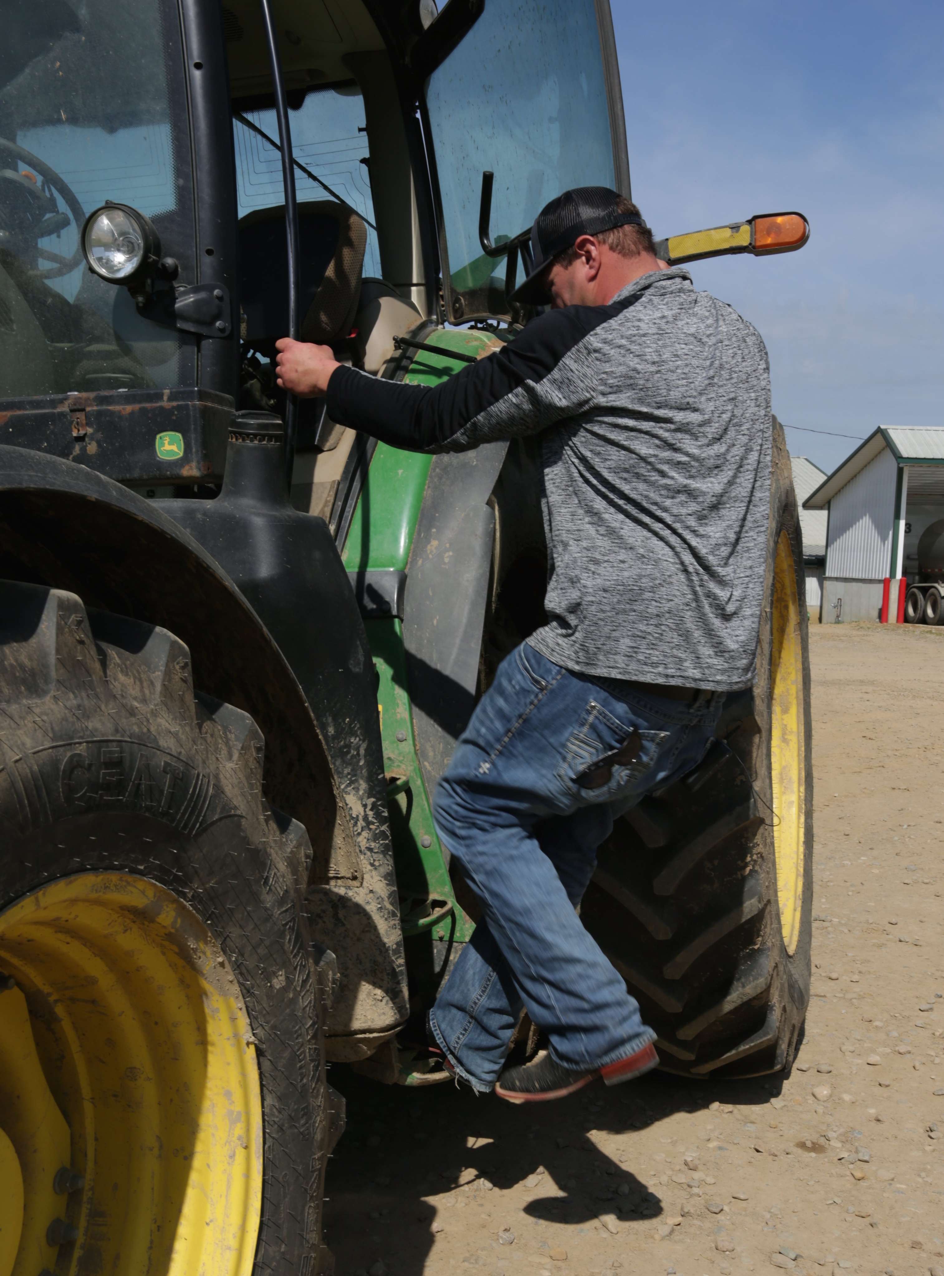 What is the Right Inflation Pressure for Any Tractor Tire?